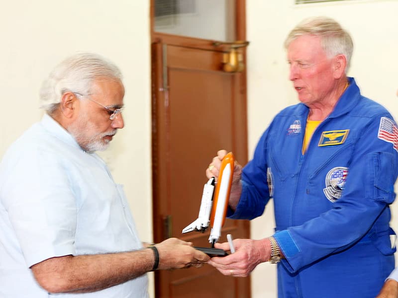 Veteran NASA Astronaut calls on Shri Narendra Modi